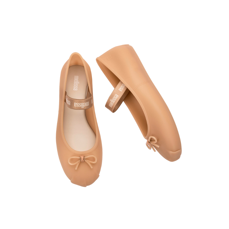 Jual Melissa Sophie Ad Sepatu Flat Wanita - Milky Beige Di Seller ...