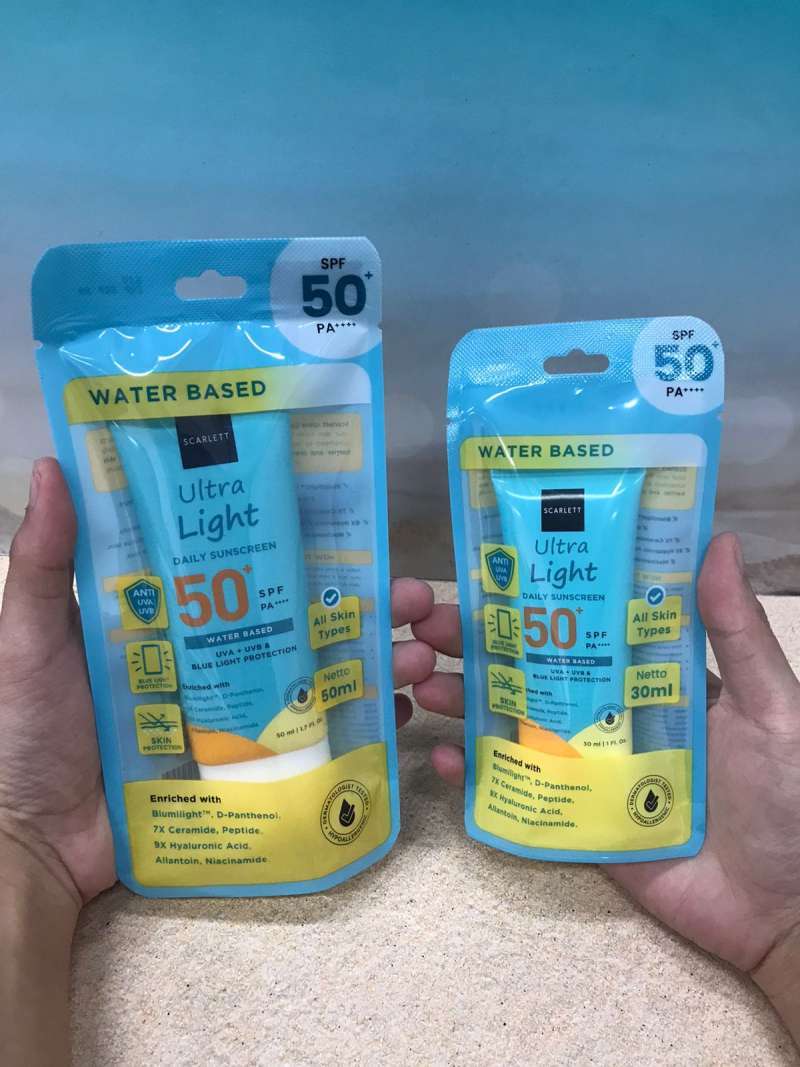 Jual Scarlett Whitening Ultra Light Daily Sunscreen Spf 50 Pa+++ Water ...