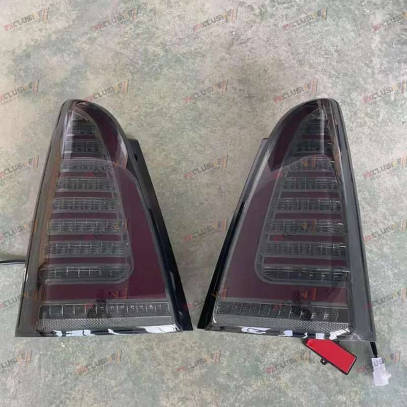 Jual Toyota Grand Innova Stoplamp V2 Ceremony 2009 - 2015 Sequential ...