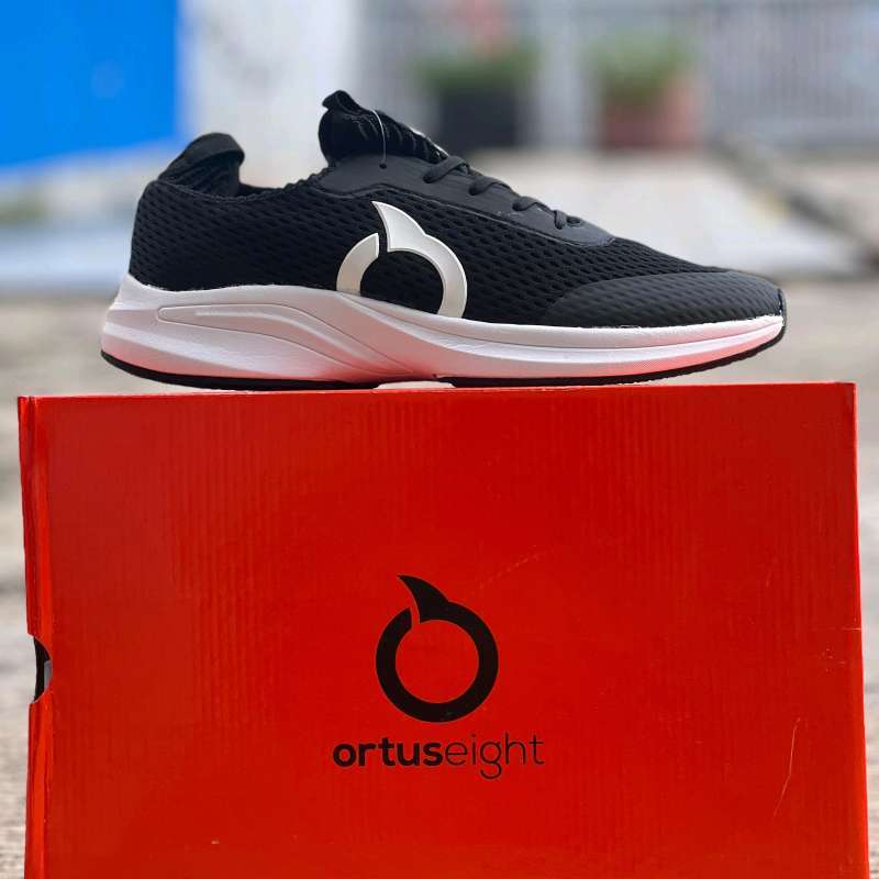 Promo SEPATU LARI ORTUSEIGHT ORTUS MONARCH RUNNING SHOES NEW - 42 BLACK ...