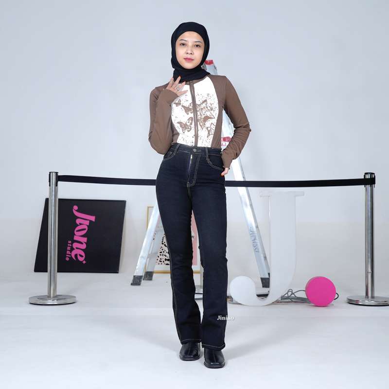Promo Jiniso - Highwaist Stretch Cutbray Pocket Jeans 713 Hangout ...