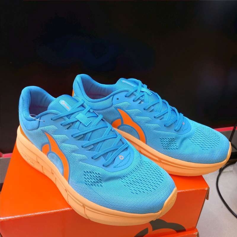 Promo Sepatu Running Ortuseight Hyperfuse 1.4 - 44 Putih Diskon 15% Di ...
