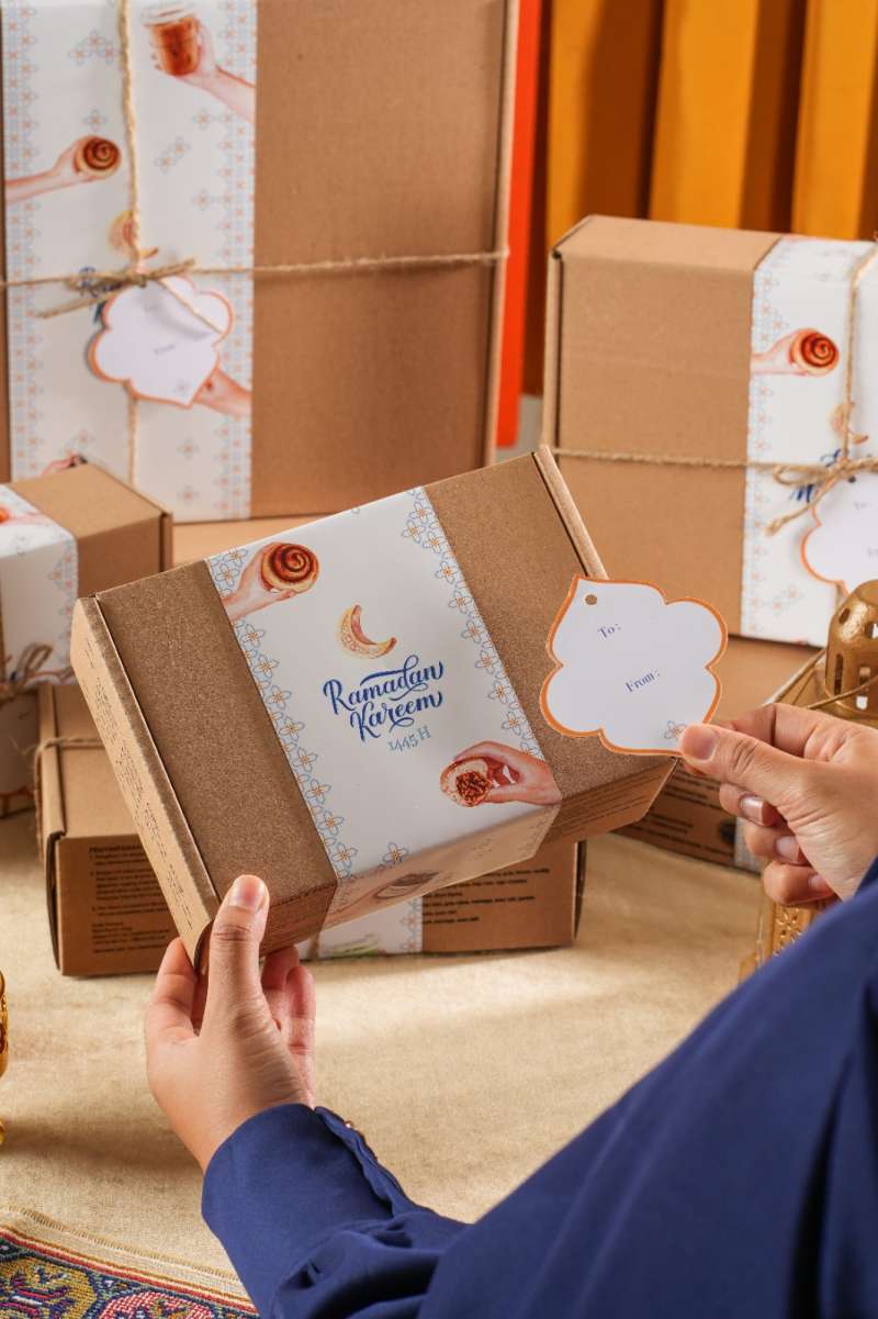 Jual Parsel Ramadan Paket Hampers Rolls dan Kopi Susu Aren di Seller ...
