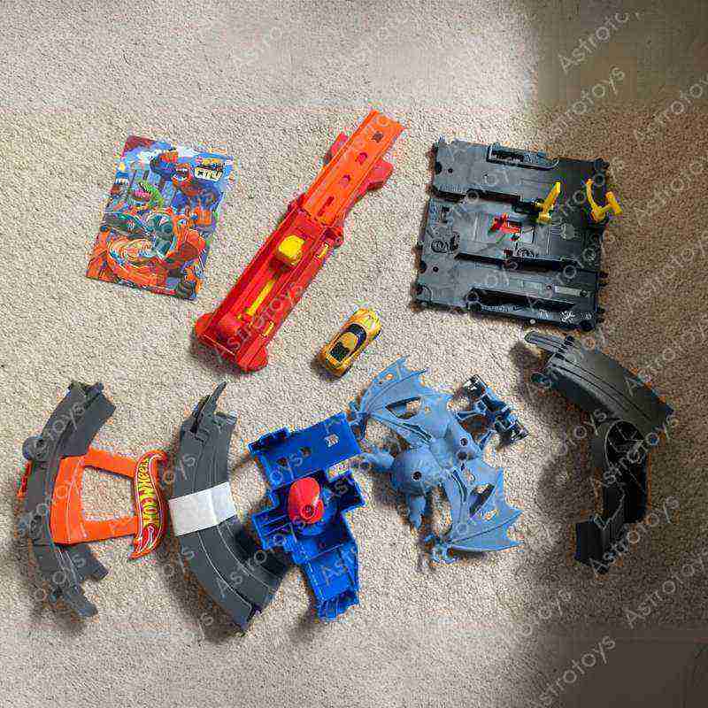 Jual Track Set Hot Wheels City Bat Loop Attack With Adjustable Loop ...