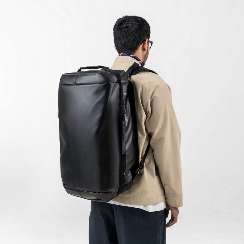 Promo Bodypack Cobalt 1.0 Duffle Bag - Black Diskon 3% Di Seller ...