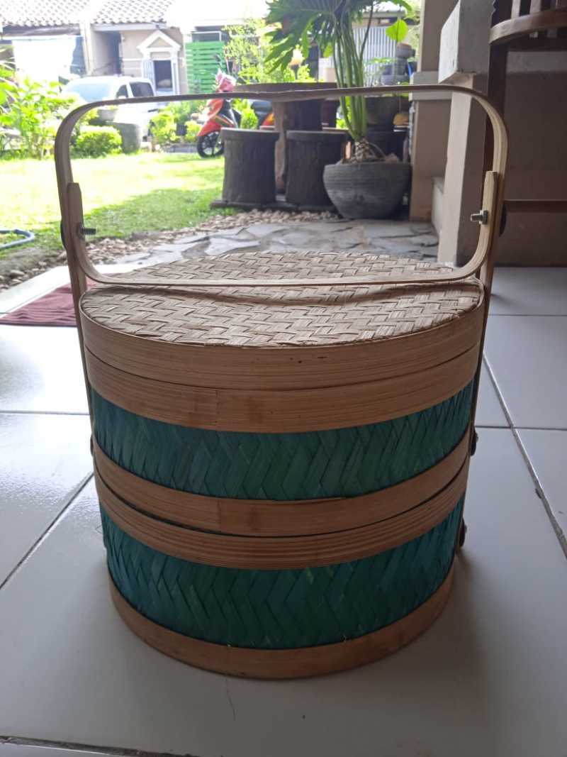 Jual Rantang Bambu Dua Tingkat Imlek Warna Merah Pakai Pita Bunga ...