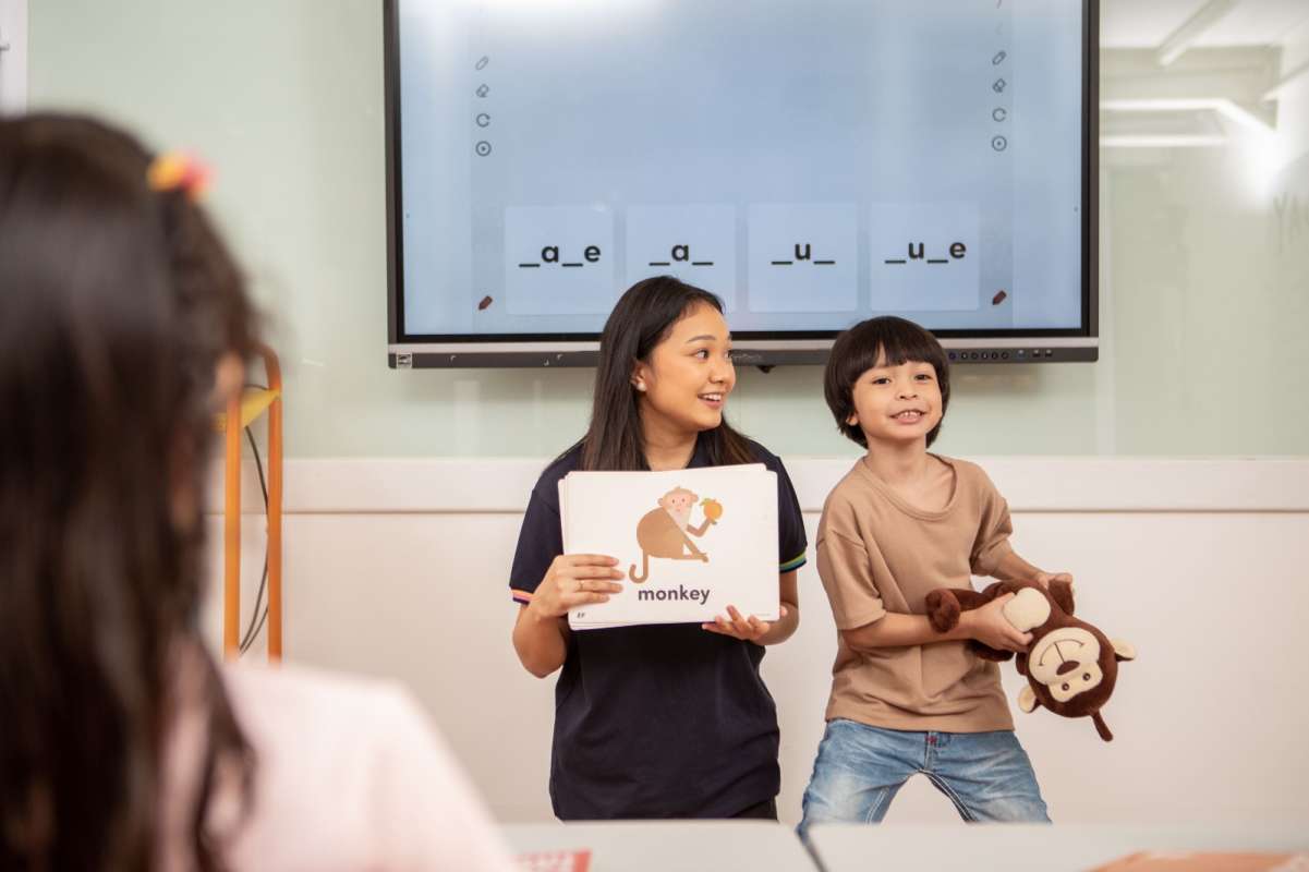 Promo Ef Cilegon - Small Stars Diskon 6% Di Seller English First ...