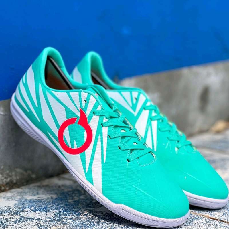 Promo Sepatu Futsal Ortuseight Ortus Trofeo In Diskon 15% Di Seller ...
