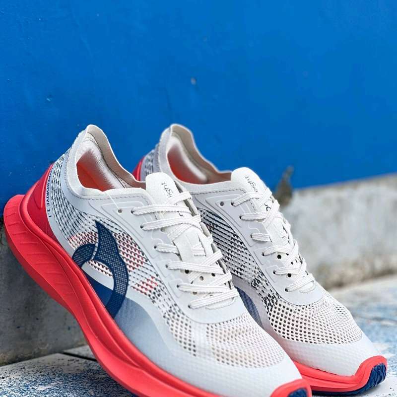 Jual Sepatu Lari Ortuseight Ortus Hyperdrive 2.1 Running Shoes New 4 ...