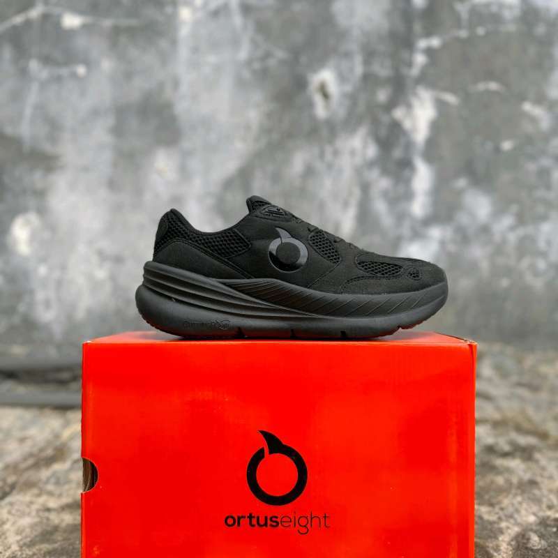 Promo Sepatu Lari Running Ortuseight Ortus Brisbane New - 40 All Black ...