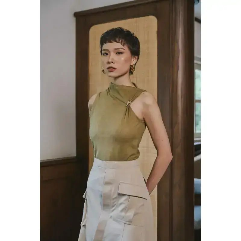 Jual Anain - Elara Suede Top Khaki Di Seller Anain Flagship Store ...