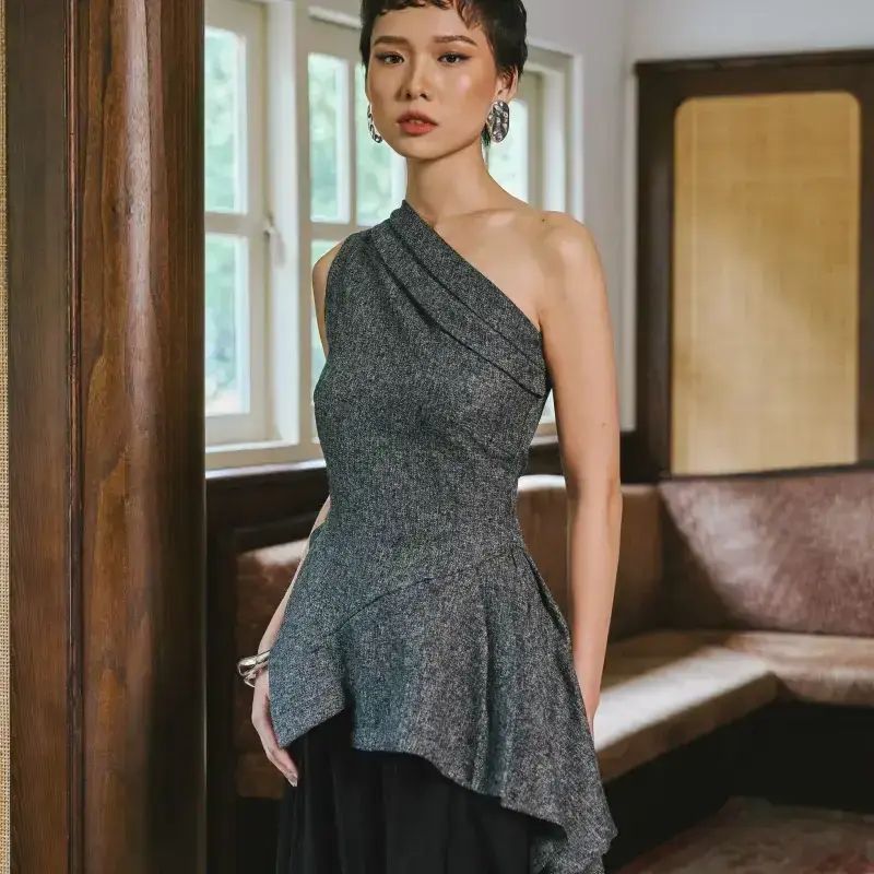 Jual Anain - Rhodes Asymmetric Top Grey Di Seller Anain Flagship Store ...