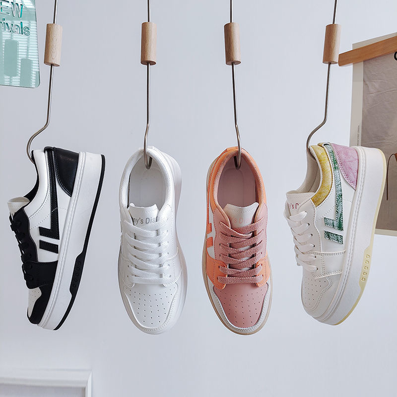 Promo Sepatu Sneakers Wanita Keren Design Simple Dengan Banyak Pilihan ...