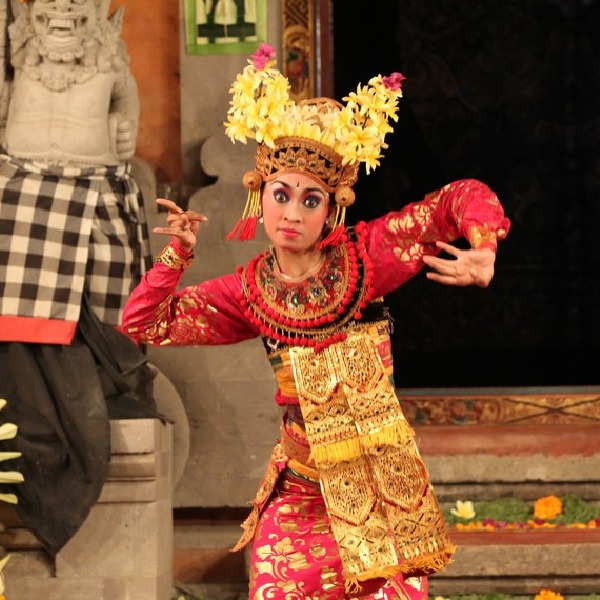 Jual Pakaian Tari Bali Model Terbaru & Kekinian - Harga Diskon Juli ...