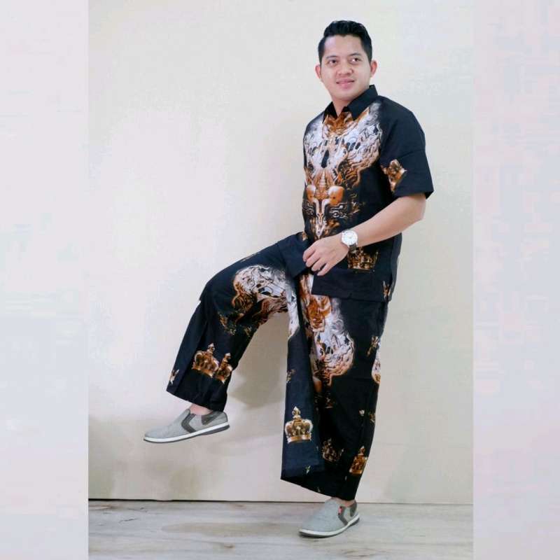 Promo Batik Wisanggeni Solo Kemeja Setelan Celana Sarung Batik Pria ...