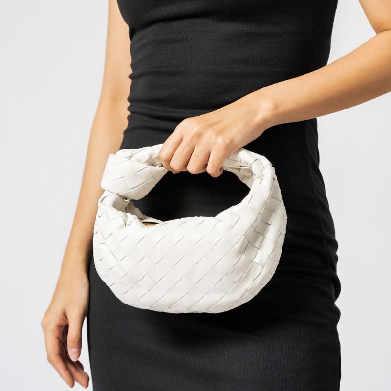 Jual Bottega Veneta Bv Mini Jodie Bag Chalk Ghw Di Seller Voila.id ...