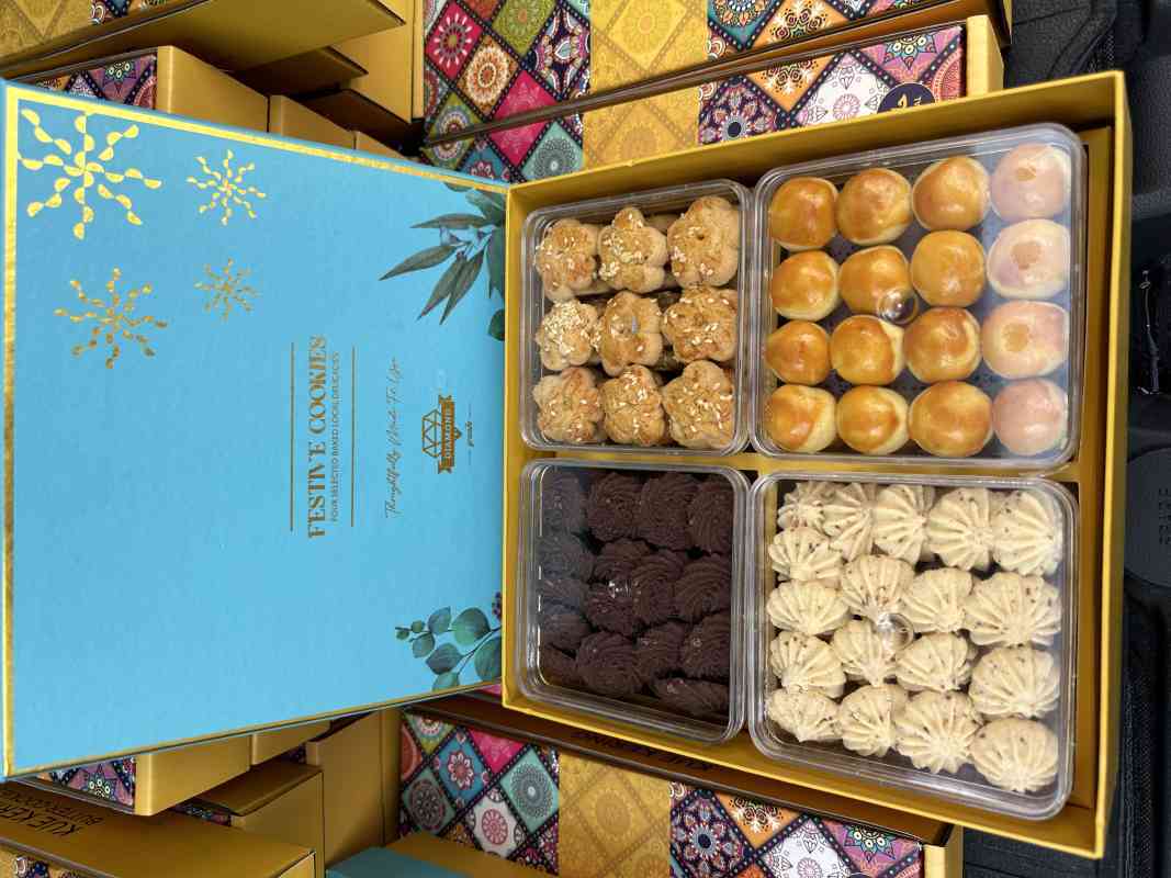 Jual Diamond Cookies - Festive Blue (box Biru) - Premium Hampers ...