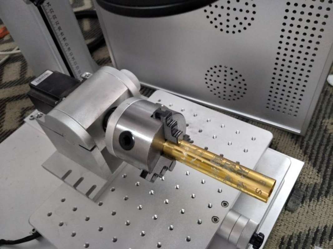 Jual Zaiku Fiber Marking Laser Rotary 30 Watt Grafir Engraving Besi ...