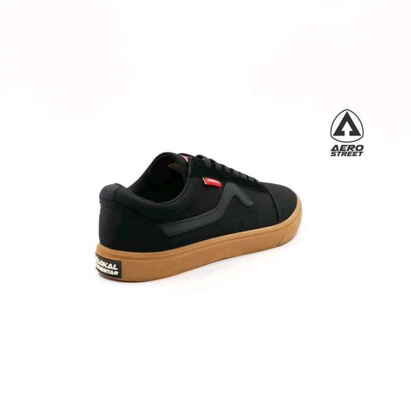 Promo Sepatu Aerostreet Massive Low Hitam Hitam Gum Diskon 44% Di ...