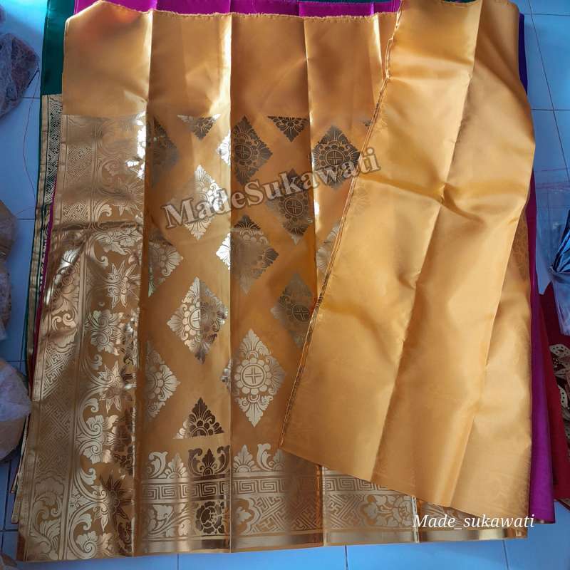 Jual Kain Prada Satin Emas Bali Lembaran Motif Wajik Di Seller ...