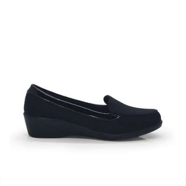 Sepatu Bata - Harga Terbaru Desember 2022 | Blibli