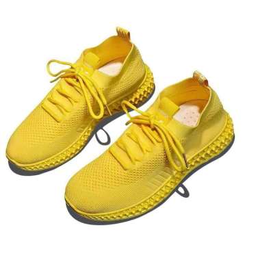 Jual Sepatu Cats Wanita Warna Putih Model Terbaru & Kekinian - Harga ...
