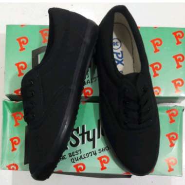 Jual Sepatu Putih Polos Sekolah Terbaik April 2022 - Harga Murah ...
