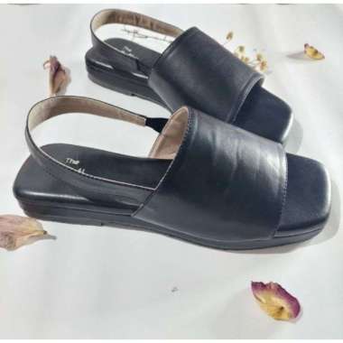 Jual The Executive Sendal Model Terbaru & Kekinian - Harga Diskon ...