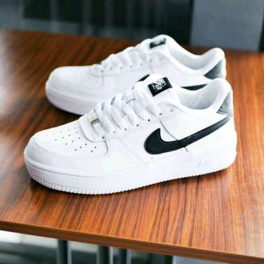 Jual Sepatu Nike Air Force 1 Original Pria Original Terbaru - Harga ...