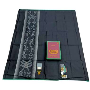 Jual Sarung Hitam Tenun Kekinian Terbaru - Harga Promo Desember 2022 ...