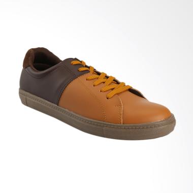 Koleksi Sepatu Pria Yongki Komaladi