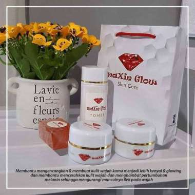 Cream Maxie Glow Lengkap Harga Terbaru Oktober 2022 | Blibli