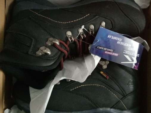 Jual Sepatu Spotec Pria Hiking Terlengkap & Original - Harga Murah ...