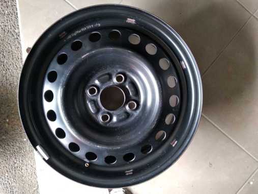 Jual Velg Kaleng Mobil 15 Terbaru Dengan Harga Termurah Di 2022 | Blibli