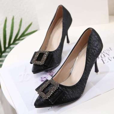 Jual Sepatu Ellora Official Model Terbaru & Kekinian - Harga Diskon Mei ...