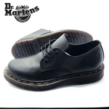 Jual Sepatu Boots Pria Ori Kulit Dr Martin Model Terbaru - Harga Promo ...
