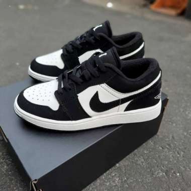 Jual Sepatu Nike Jordan Cowo Putih Original Harga Termurah Dan ...