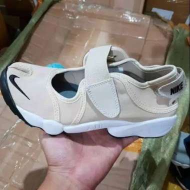 Jual Nike Rift Woman Original Terbaru - Harga Promo Murah Desember 2022 ...