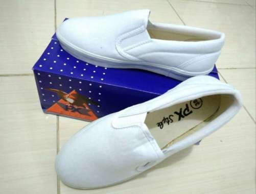 Jual Sepatu Canvas Putih Polos Terbaru - Harga Promo Desember 2022 | Blibli