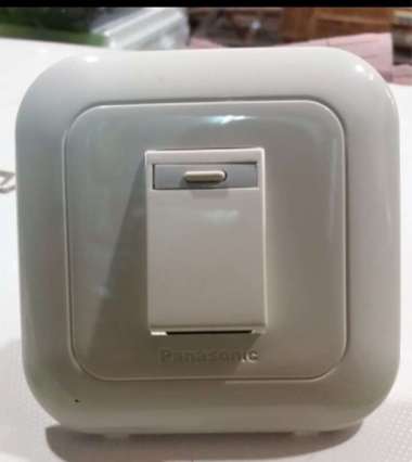 Panasonic Saklar - Harga Terbaru Agustus 2022 & Gratis Ongkir | Blibli