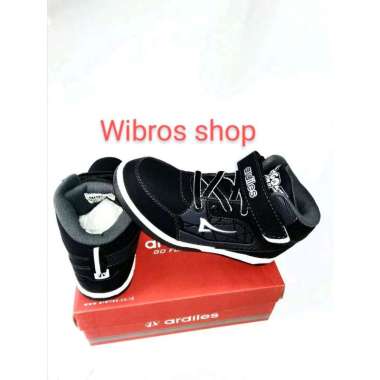 Jual Sepatu Pro Att Lakilaki Original Terbaru - Harga Promo Murah April 2023 | Blibli