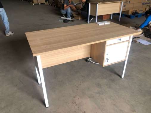 Jual Meja Kantor Dengan Colokan Original Murah - Harga Diskon Juli 2024 ...