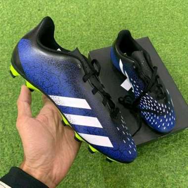 Jual Sepatu Bola Adidas Original Predator Terlengkap & Original - Harga ...