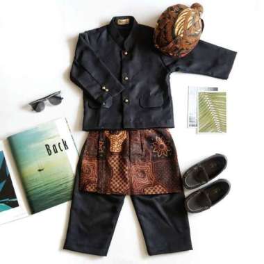 Jual Pakaian Adat Basofi Model Terbaru & Kekinian - Harga Diskon ...