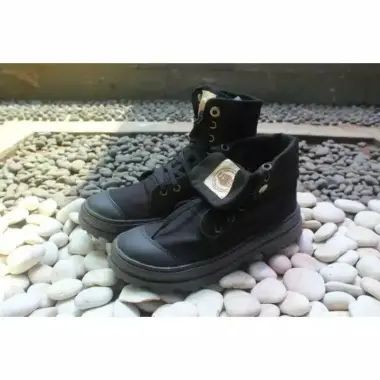 Sepatu Palladium 🔥 Harga & Model Terbaru Juni 2026
