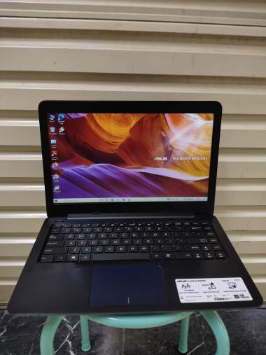 Asus Amd E402Y Promo PELANGGANBARU 20K