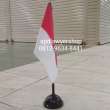 Jual Bendera Meja Merah Putih Indonesia Plus Tiang Kayu dan Tatakan ...